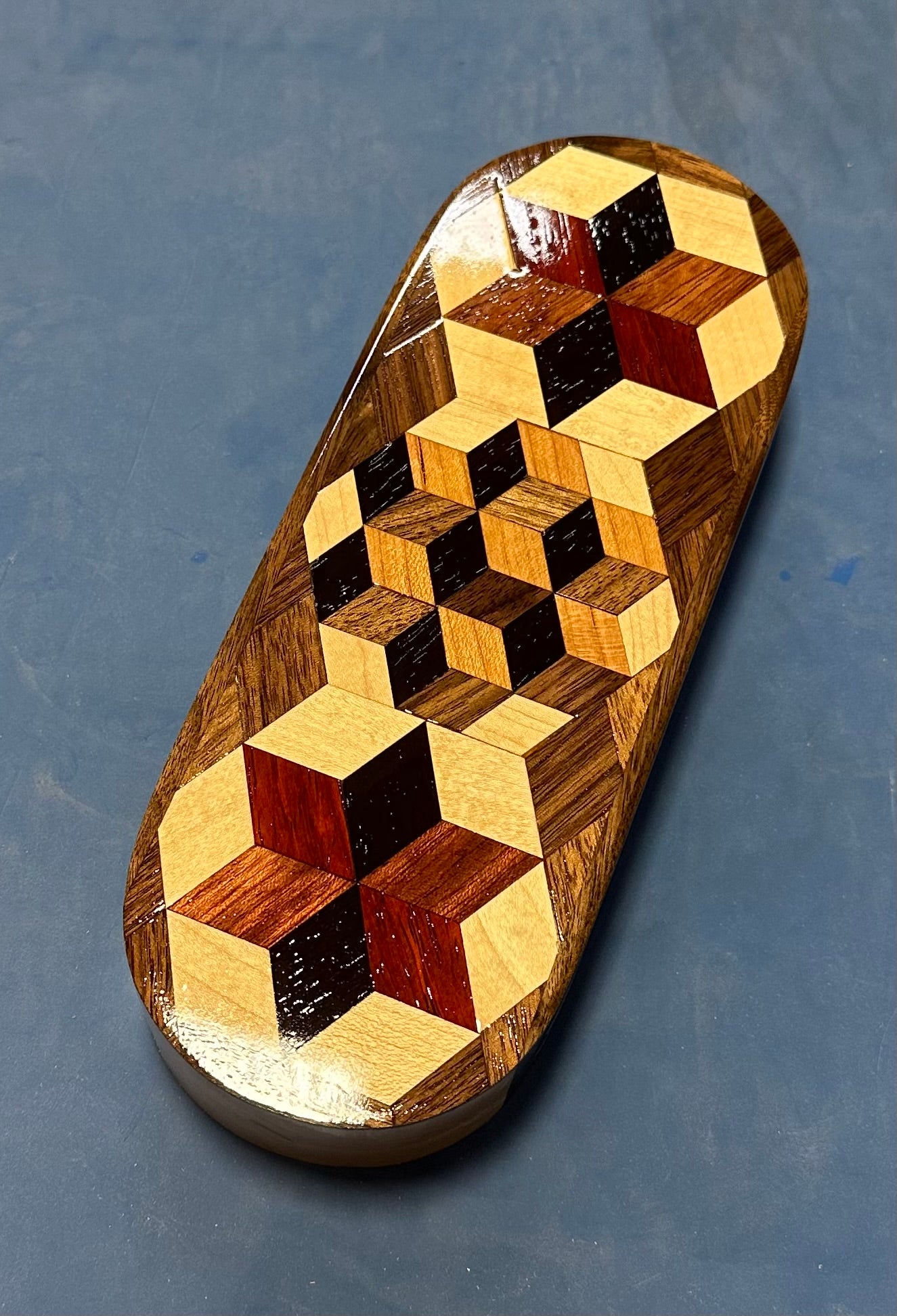 3/4 Size 2 Stars, 1 Tumbling Block – Quilt Clapper